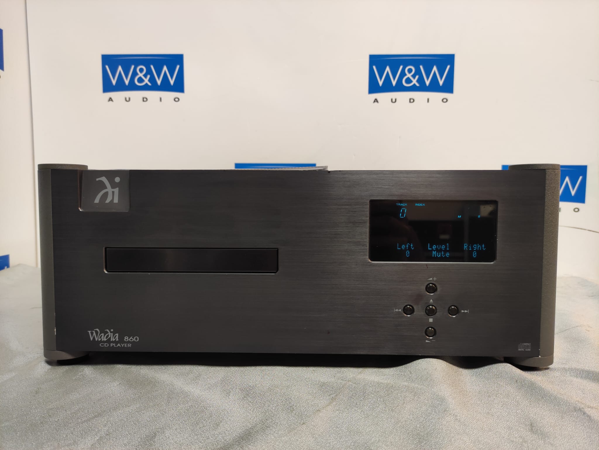 Verkoop nieuwe en tweedehands audio apparatuur, inruil mogelijk