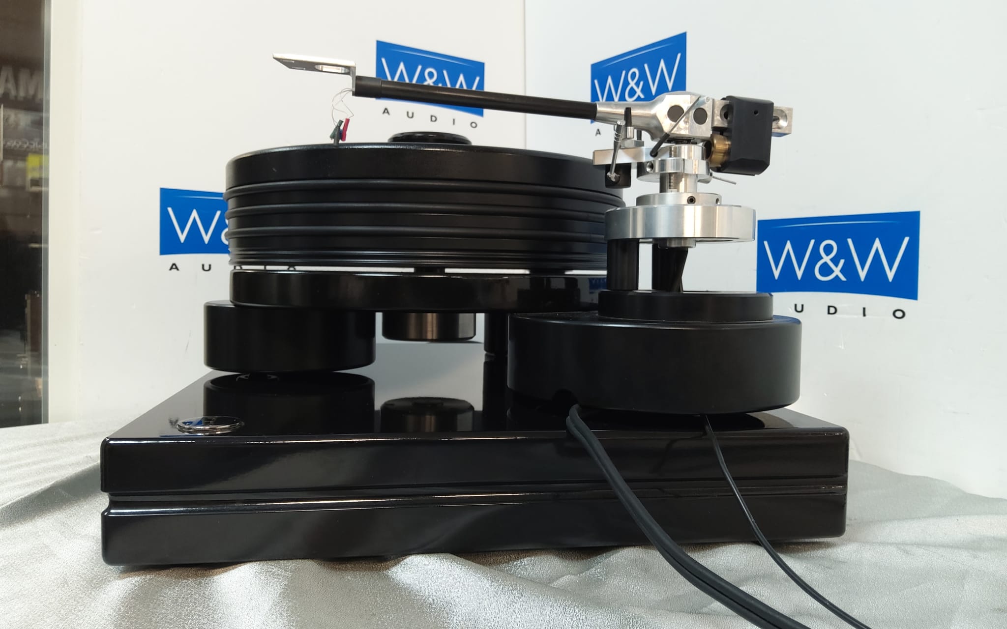 Nottingham Hyperspace | W&W Audio